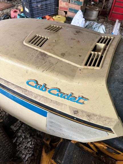 Cub Cadet 1863 Hydrostatic Riding Mower - Auction Ohio