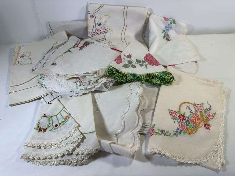 Vintage Linens - Auction Ohio