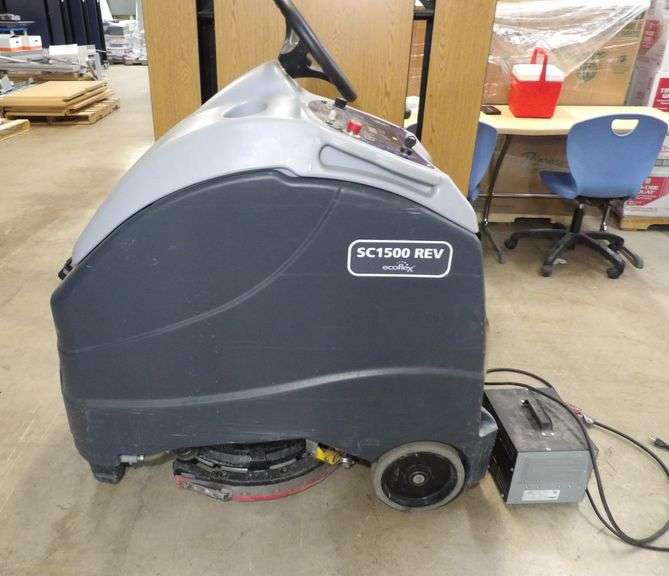 Stand On Floor Scrubber - Auction Ohio