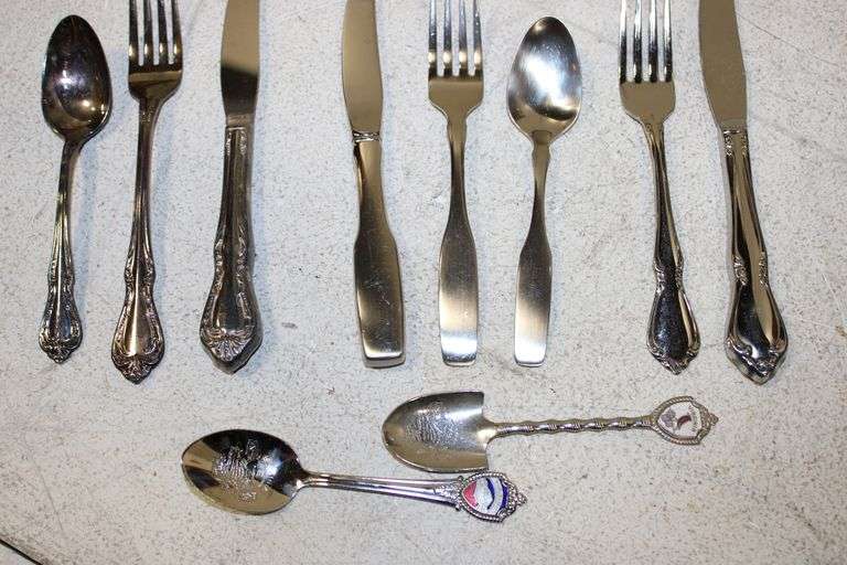 MCM Oneida Stainless Steel Flatware - Auction Ohio