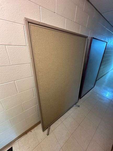 Freestanding Bulletin Board - Auction Ohio