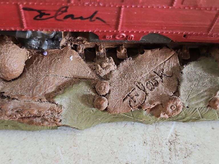 1992 Signed Tom Clark Super Chief Figure - Auction Ohio