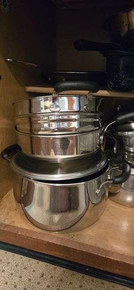 Pots and pans - Auction Ohio