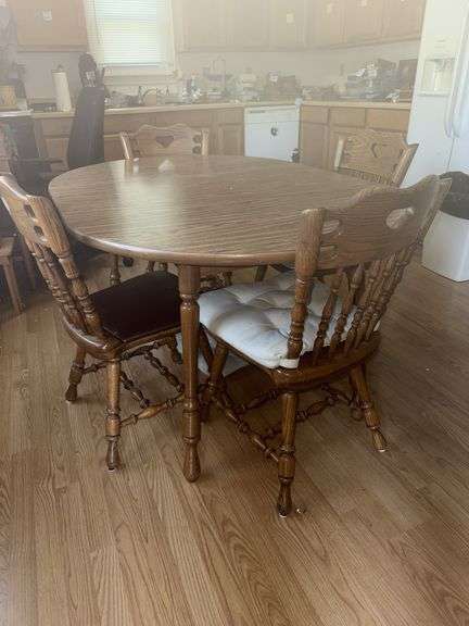 Dining Table - Auction Ohio