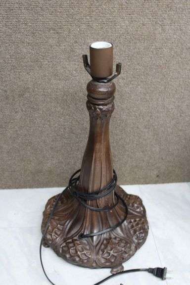 Stained Glass Dragonfly Lamp Shade Lamp Base - Auction Ohio