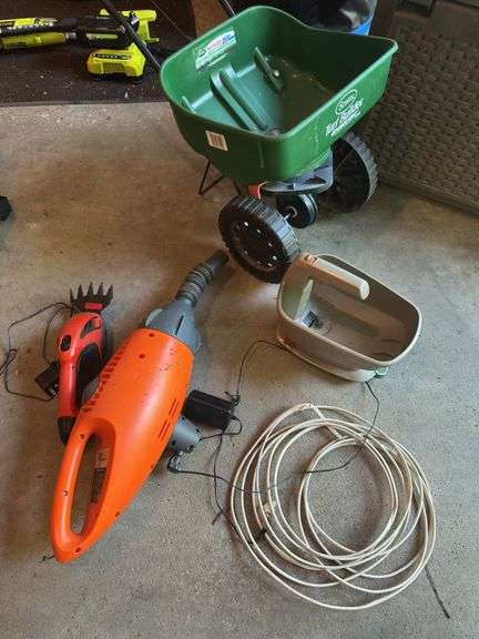 EZ Smart gutter cleaner, trimmer, seeders and more - Auction Ohio