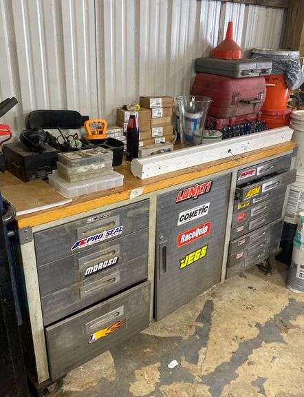 Workbench with steel drawer cabinets - Auction Ohio
