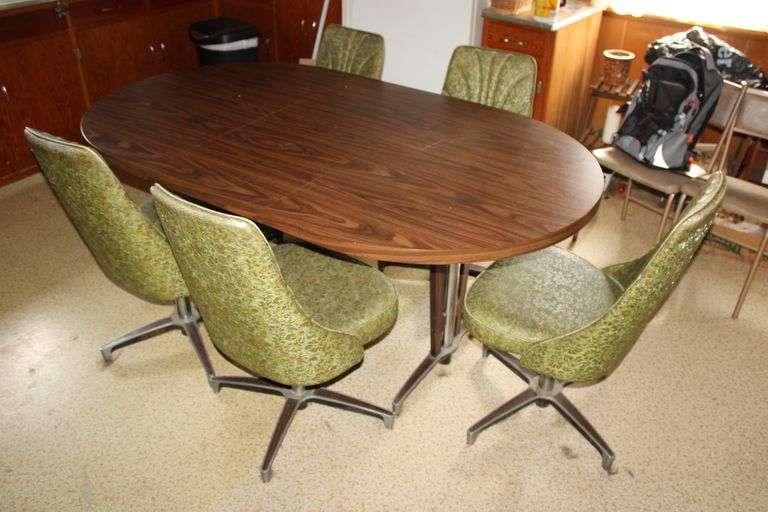 MCM Dining Set - Auction Ohio