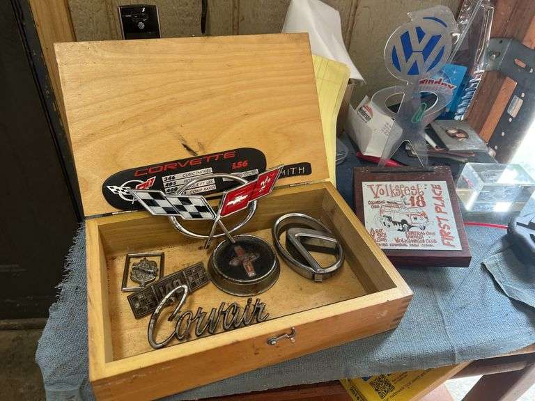Car Emblems - Auction Ohio