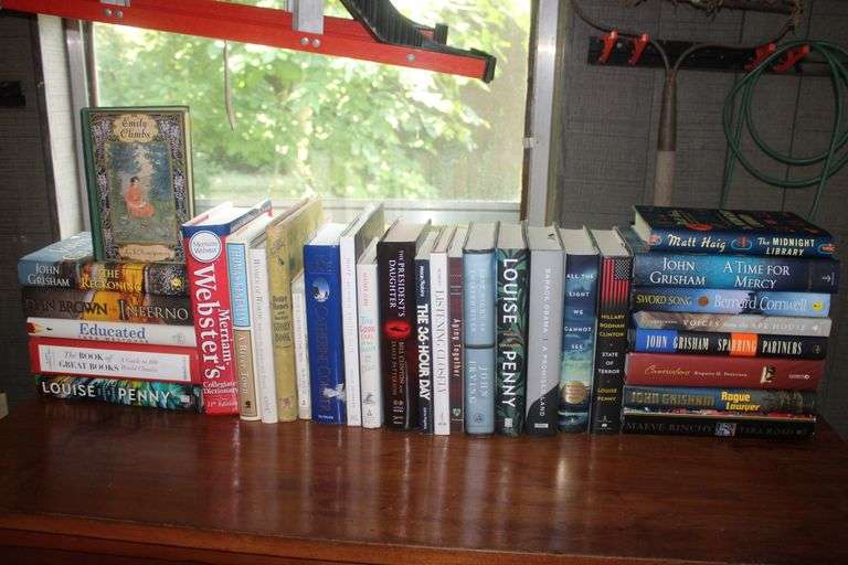 Hardcover Book Collection - Auction Ohio