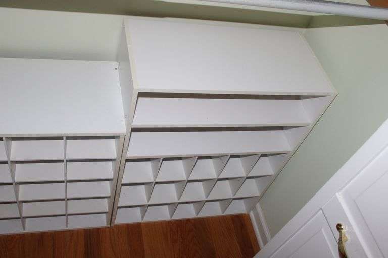 White Closet Cubbies - Auction Ohio