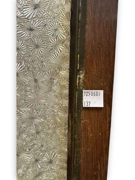 OAK HOOSIER-STYLE CABINET WITH EMBOSSED GLASS PANELS. - Auction Ohio