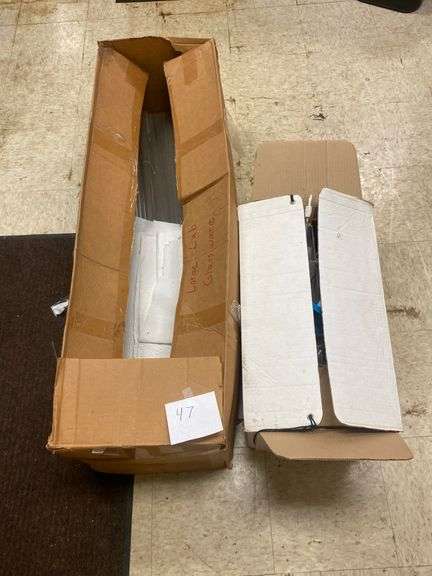Box of glass pipettes - Auction Ohio
