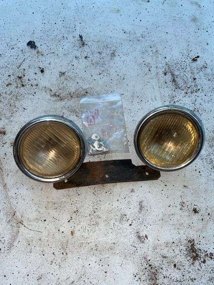 Model A Lights - Auction Ohio