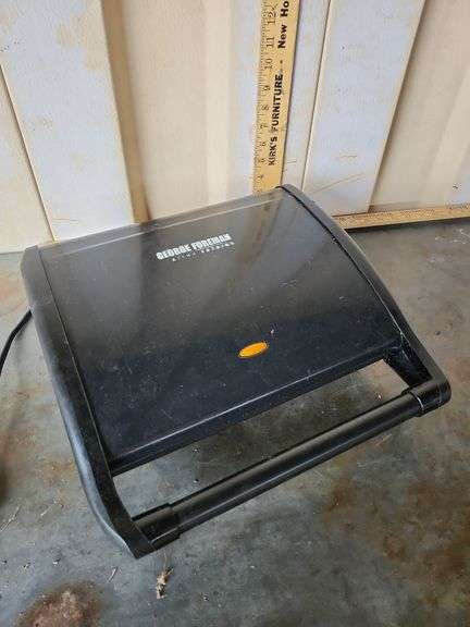George Foreman Grilling Machine Nice But Does Not Have Drip Trays ...