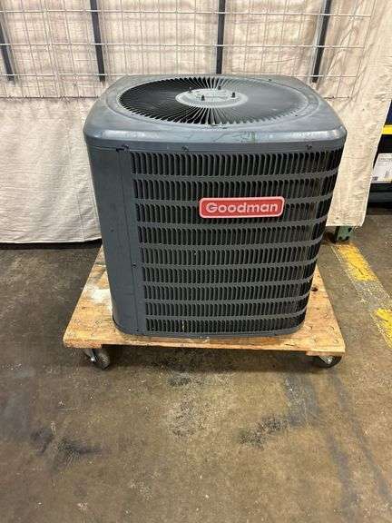 Goodman HVAC Unit Model GSZ130421AD with Visible Wear - Auction Ohio