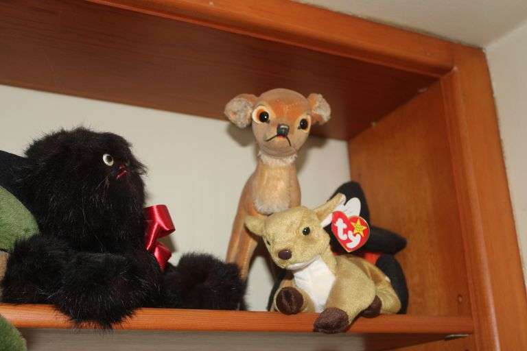 TY Plush Collection - Auction Ohio