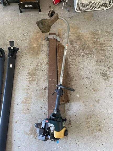 Bolens BL100 gas string weed eater - Auction Ohio