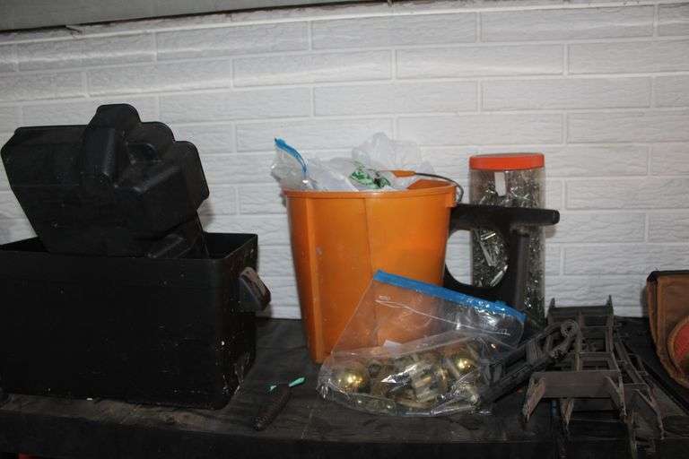 Garage Hardware Assortment - Auction Ohio