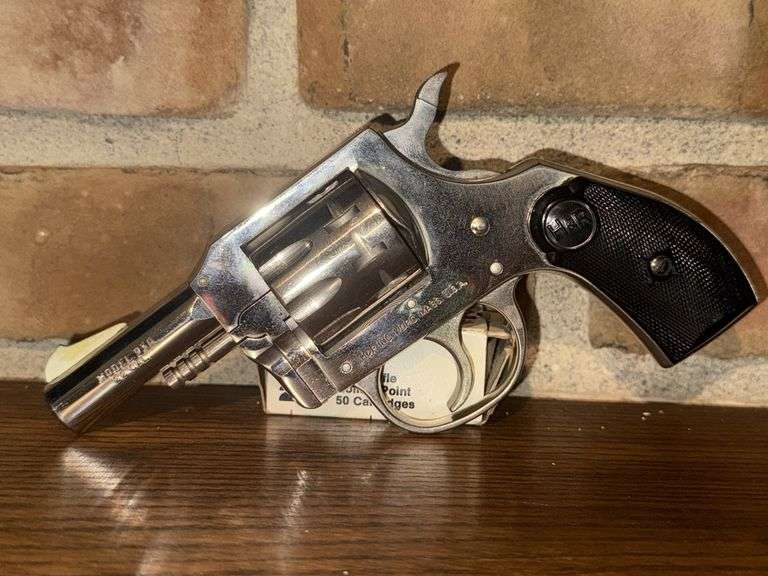 H& R Revolver - Auction Ohio