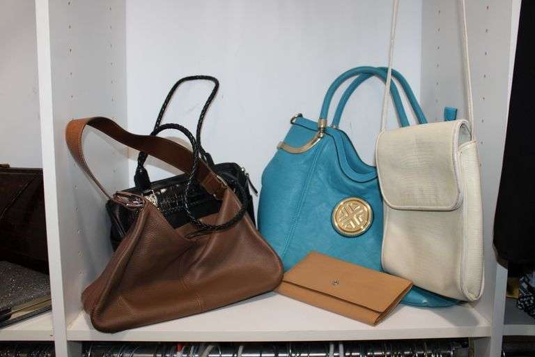 Fashion Purse Grouping - Auction Ohio