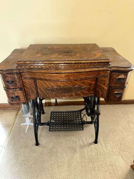 Antique Treadle Sewing Machine Table - Auction Ohio