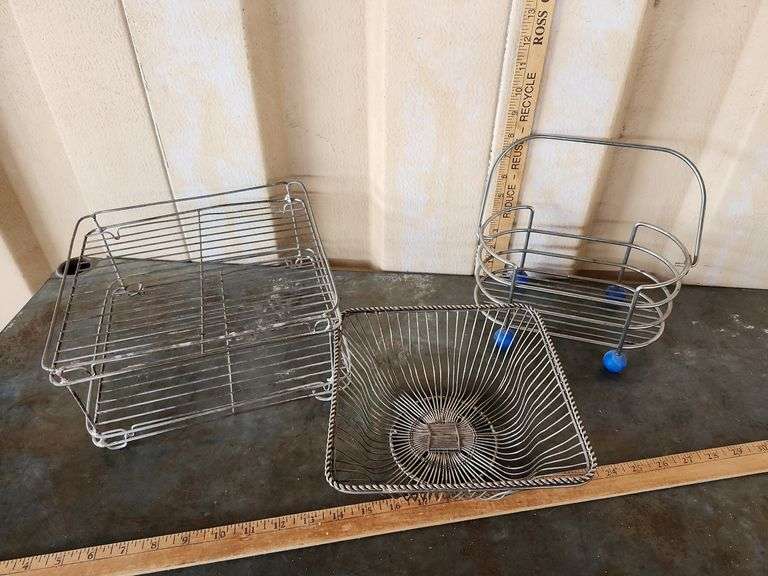 3 Metal Wire Racks - Auction Ohio