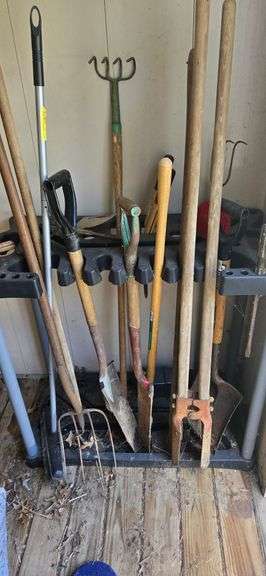 Long handle tools and holder - Auction Ohio