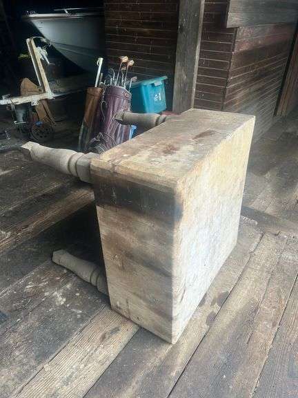 Large Butcher Block With Legs - Auction Ohio