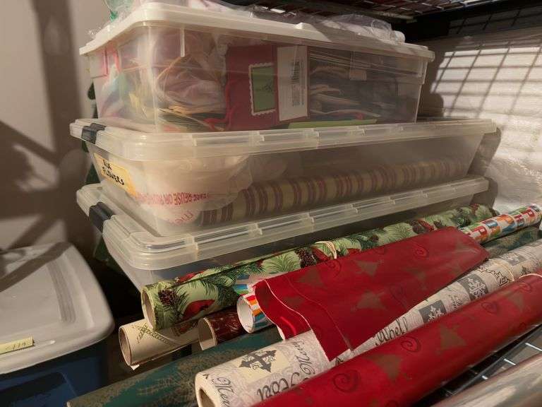 Holiday & Everyday Gift Wrapping - Auction Ohio