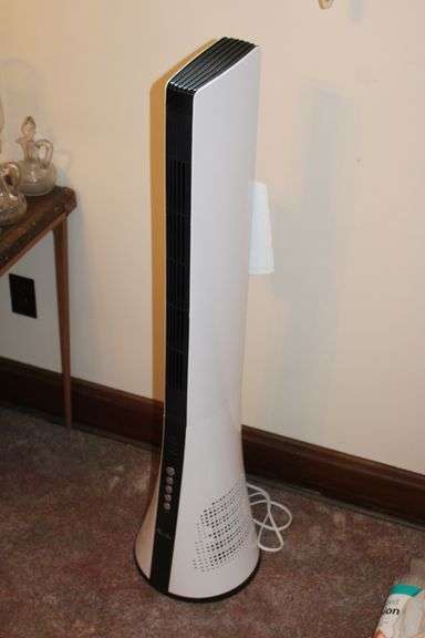 The Blade Tower Fan - Auction Ohio