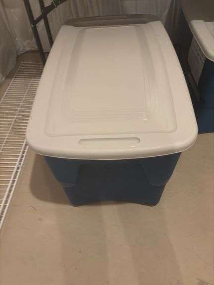 Small Christmas tree Lot - Auction Ohio