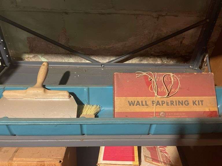 Wallpapering Kit - Auction Ohio
