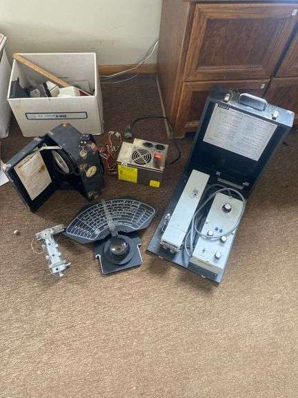Assorted Vintage Electronics & Gauges - Auction Ohio