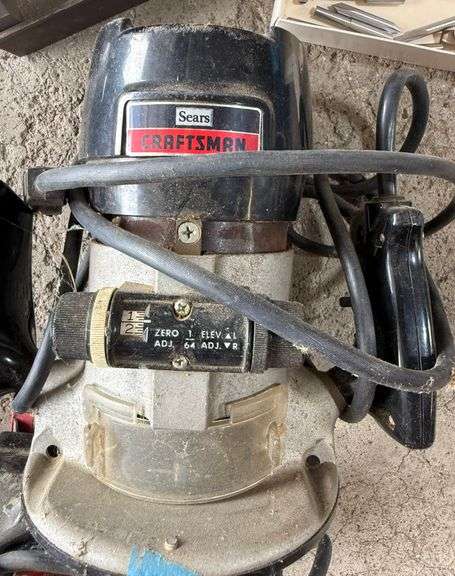 Router, Bits and Sander - Auction Ohio