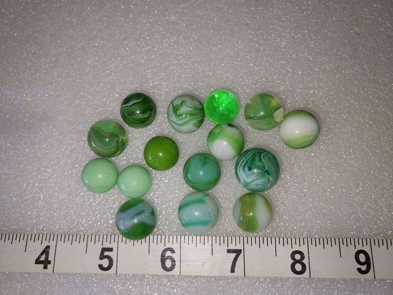 15 Assorted Vintage Green Marbles - Auction Ohio