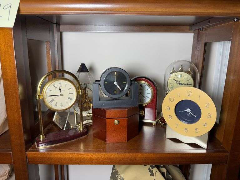Lot of 7 Desk & Mantel Clocks – Quartz & Decorative Styles - Auction Ohio