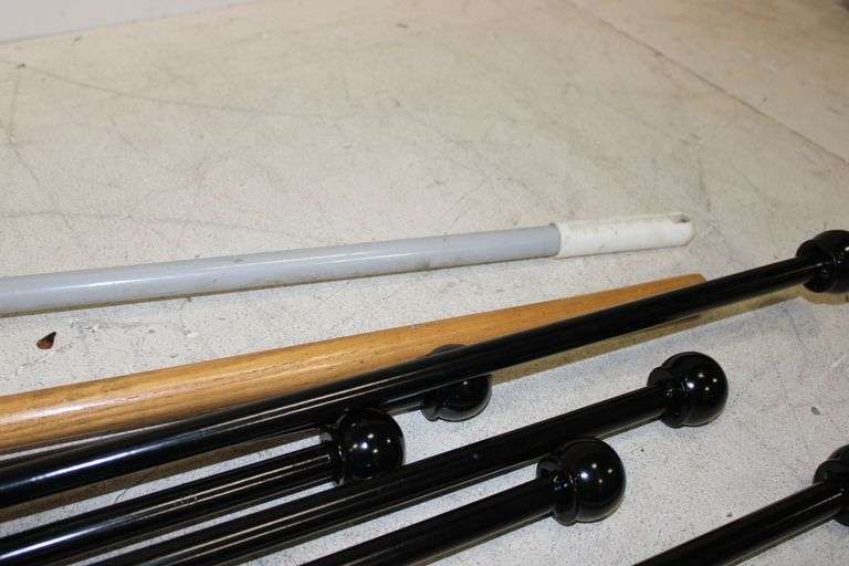 Yard Stake Posts - Auction Ohio