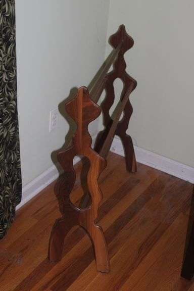 Mid-Century Quilt Rack - Auction Ohio