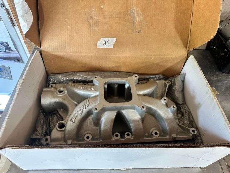 Edelbrock 2924 Super Victor Intake Manifold - Auction Ohio