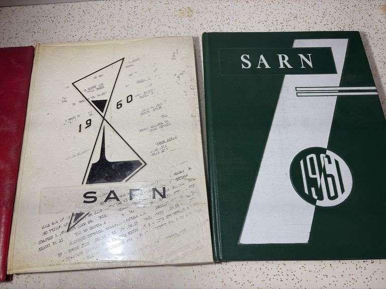 Five Yearbooks The Sarn - Auction Ohio