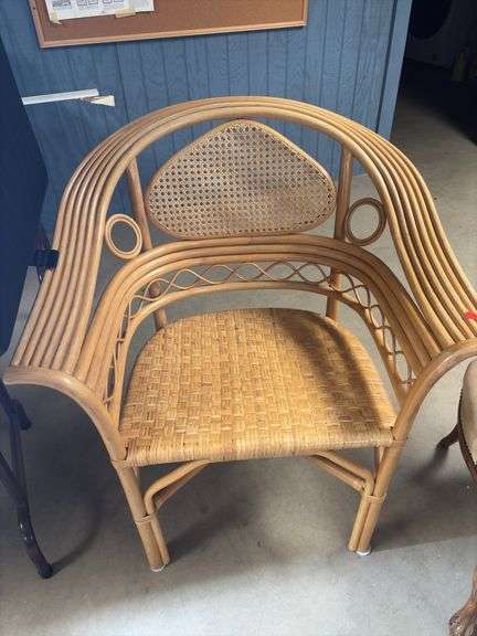 Rattan Large Chair - Auction Ohio