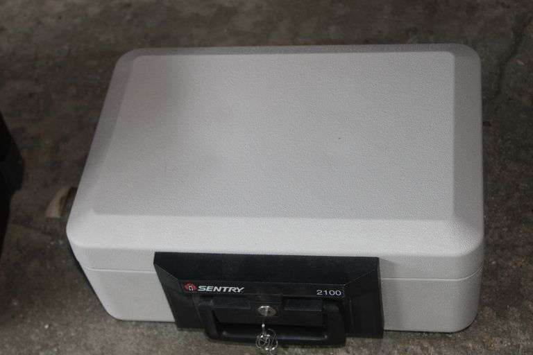Sentry Fireproof Safe - Auction Ohio