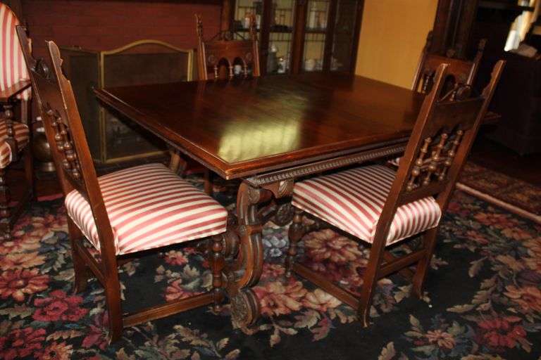Renaissance Revival Dining Set - Auction Ohio
