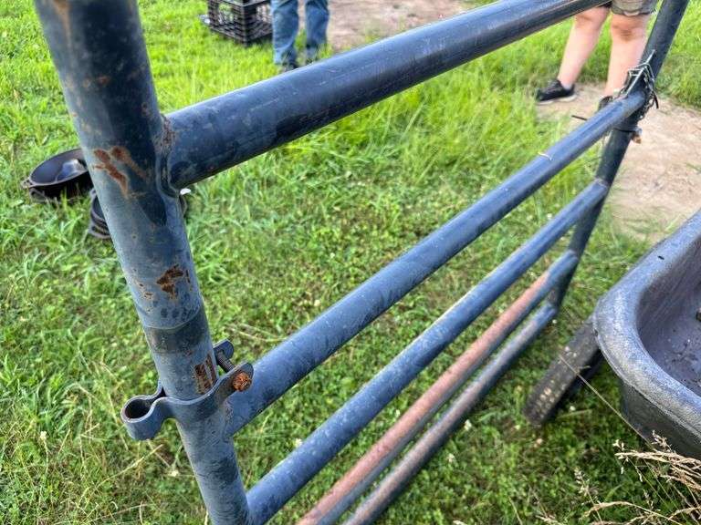Barn Gate - Auction Ohio