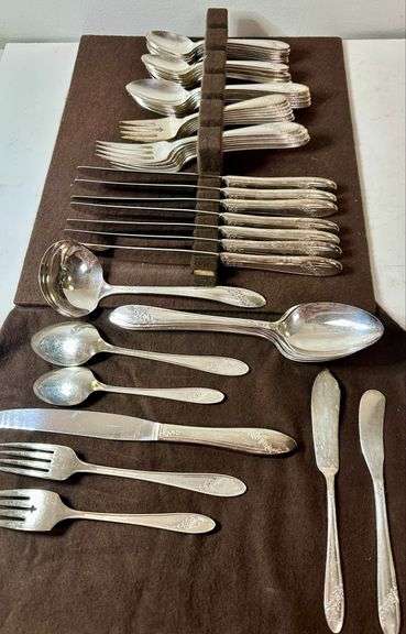 Tudor Silverplate Tableware - Auction Ohio