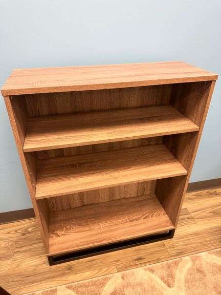 Light Woodgrain 3-Shelf Bookcase - Auction Ohio