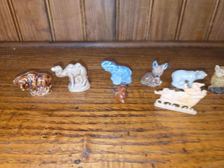 6-Wade Glass England Figures - Auction Ohio