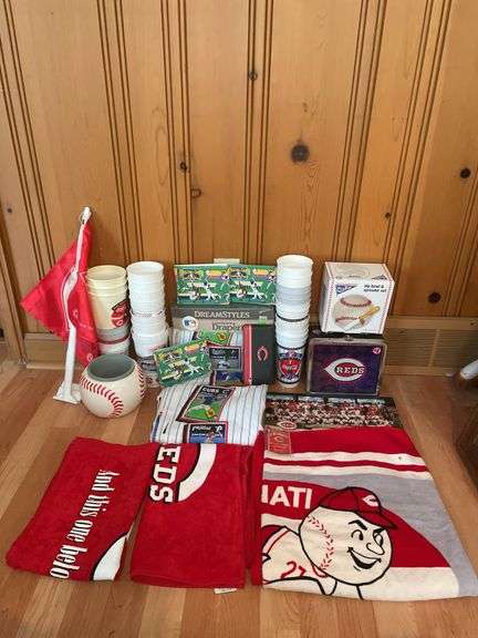 Cincinnati Reds Items - Auction Ohio