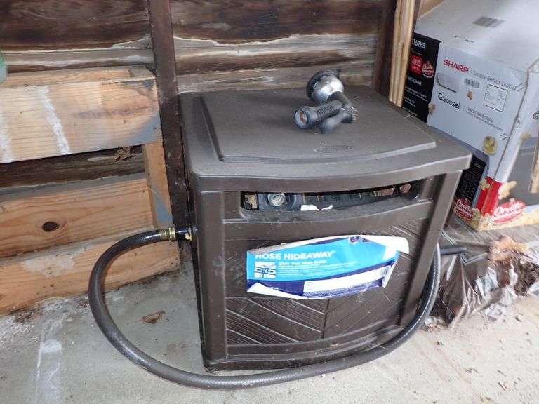 100FT OF HOSE IN SUNCASTER SLIDE TRACK HOSE HIDEAWAY BOX - Auction Ohio